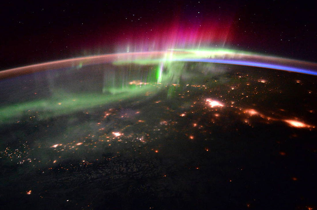 Amazing views of aurora captured above earth - Global Times