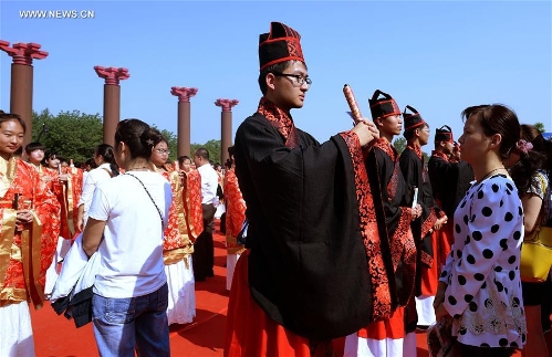 Students declare being grown-ups at adult ceremony in China's Xi'an ...