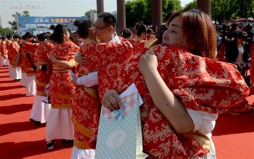 Students declare being grown-ups at adult ceremony in China's Xi'an ...