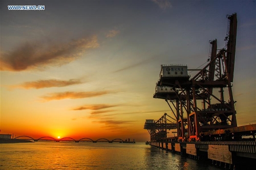 Scenery of sunrise at Caofeidian Port, north China's Hebei - Global Times