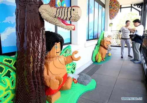 Lego Flagship Store in Shanghai Disney Resort officially opens - Global ...