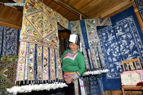 Miao's ethnic embroidery and batiks - Global Times