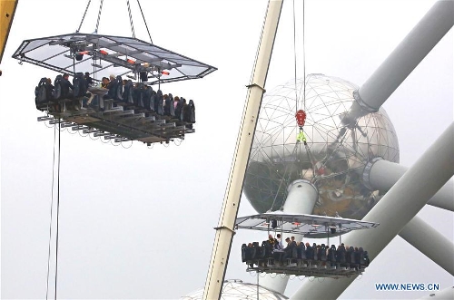 Dinner in the Sky - Global Times