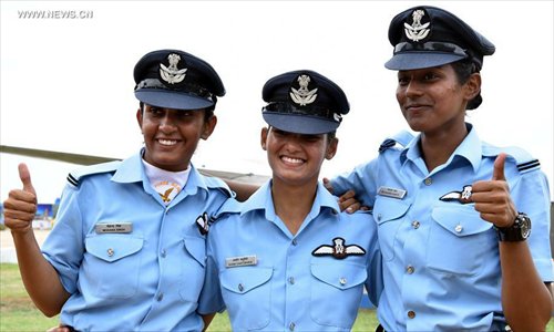 India inducts 1st batch of 3 women pilots - Global Times