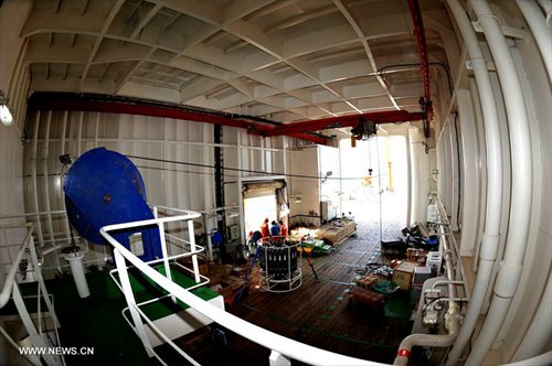 Researchers' life in Chinese deep-sea explorer ship "Zhang Jian ...
