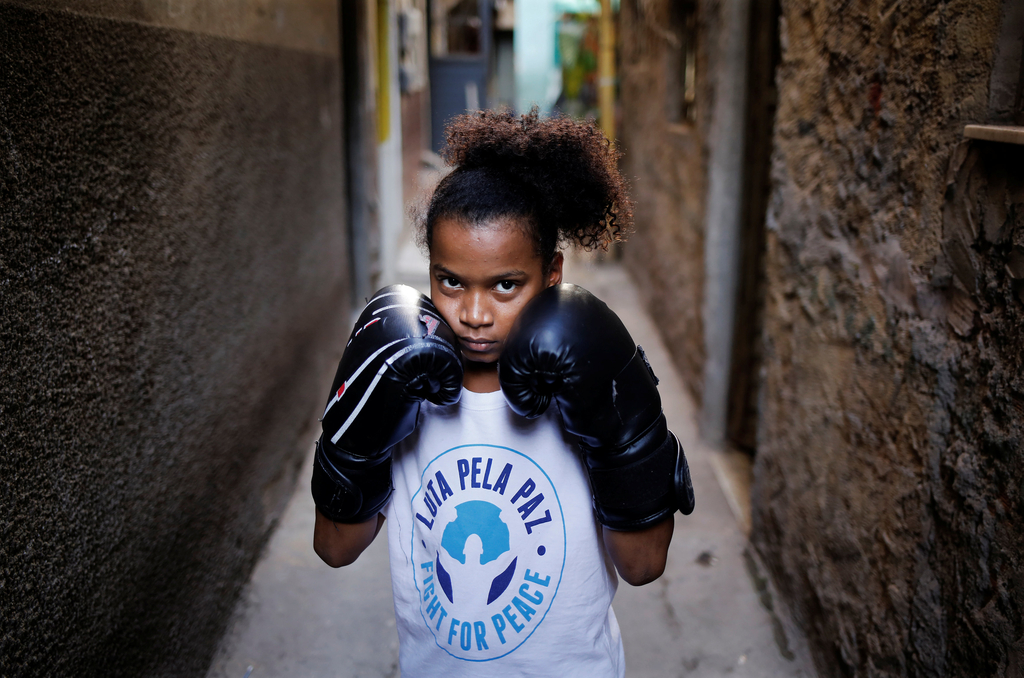 Rio boxing school helps ghetto kids gain a new lease on life - Global Times