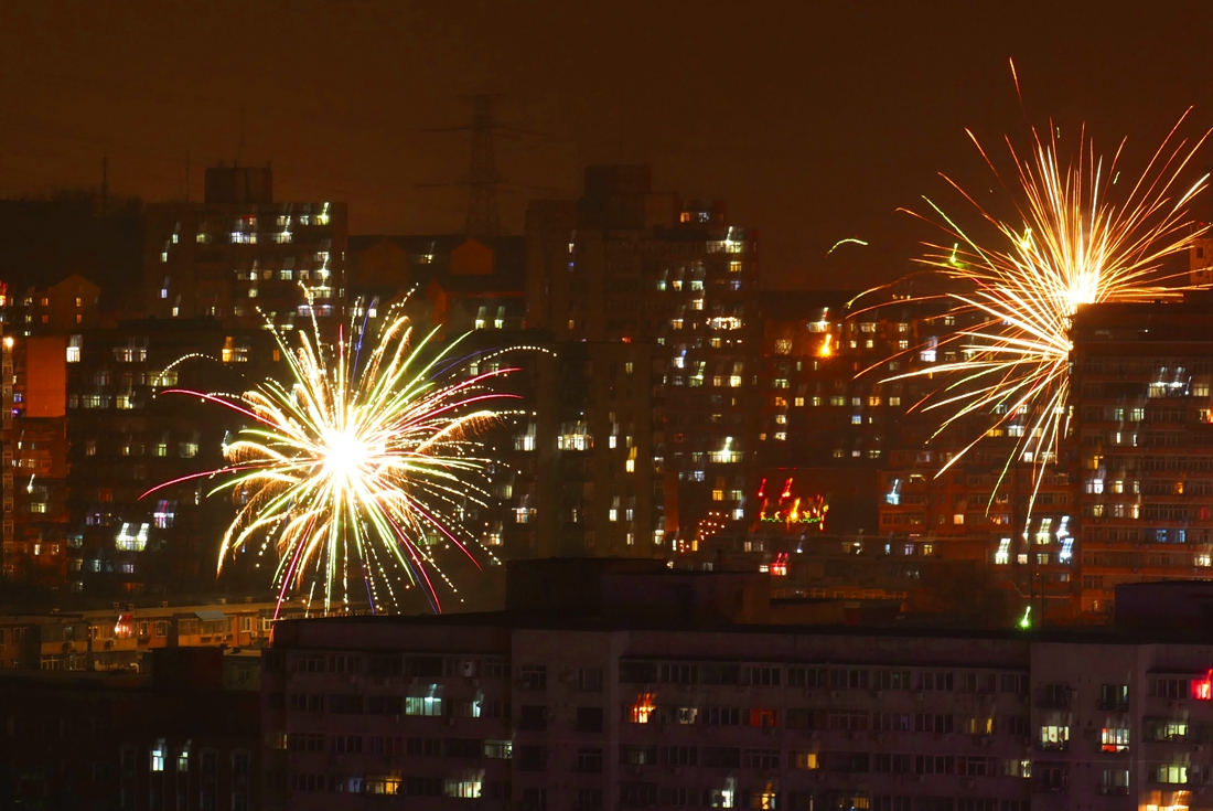 Beijing’s night sky brightened by Spring Festival fireworks - Global Times
