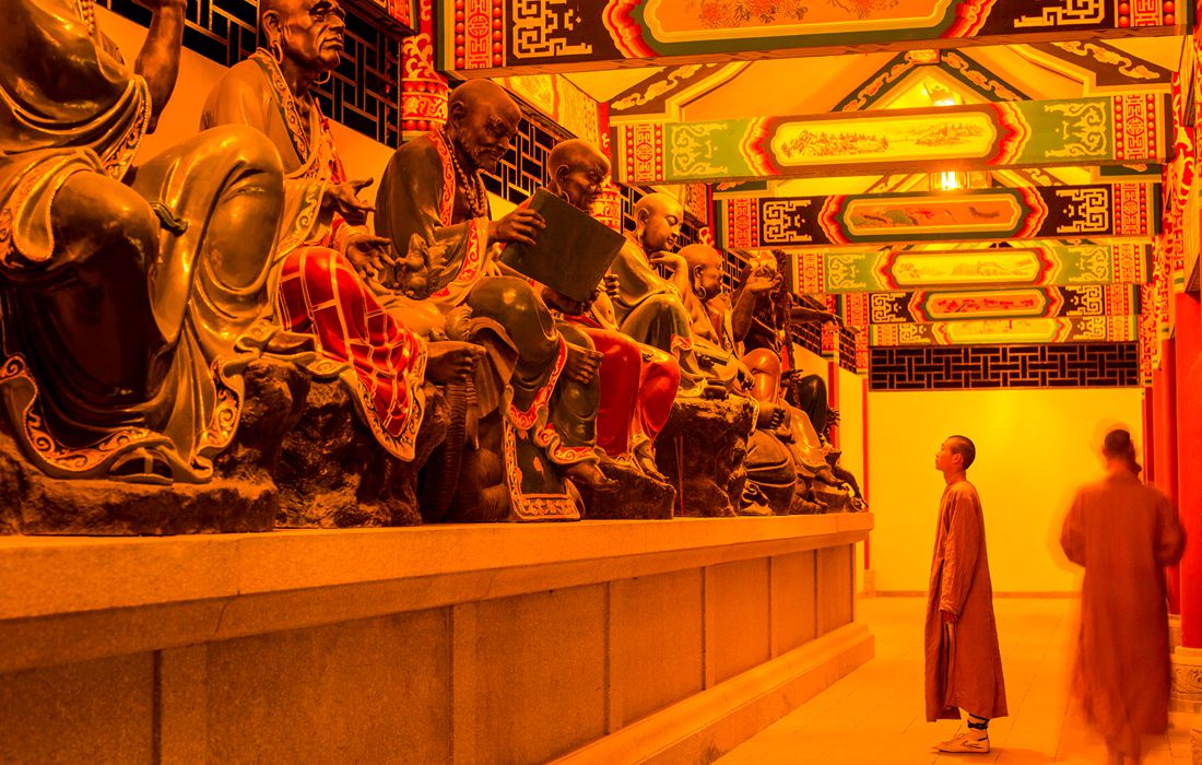 Western Shaolin Temple monks show off their kung fu skills - Global Times