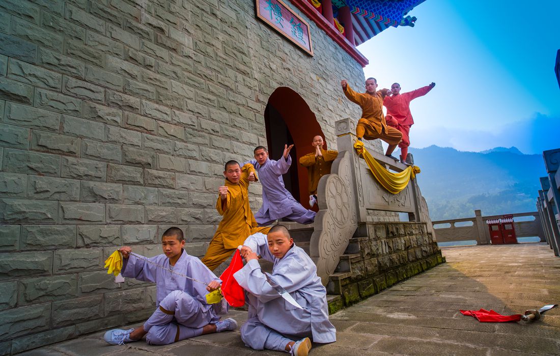 Western Shaolin Temple monks show off their kung fu skills - Global Times