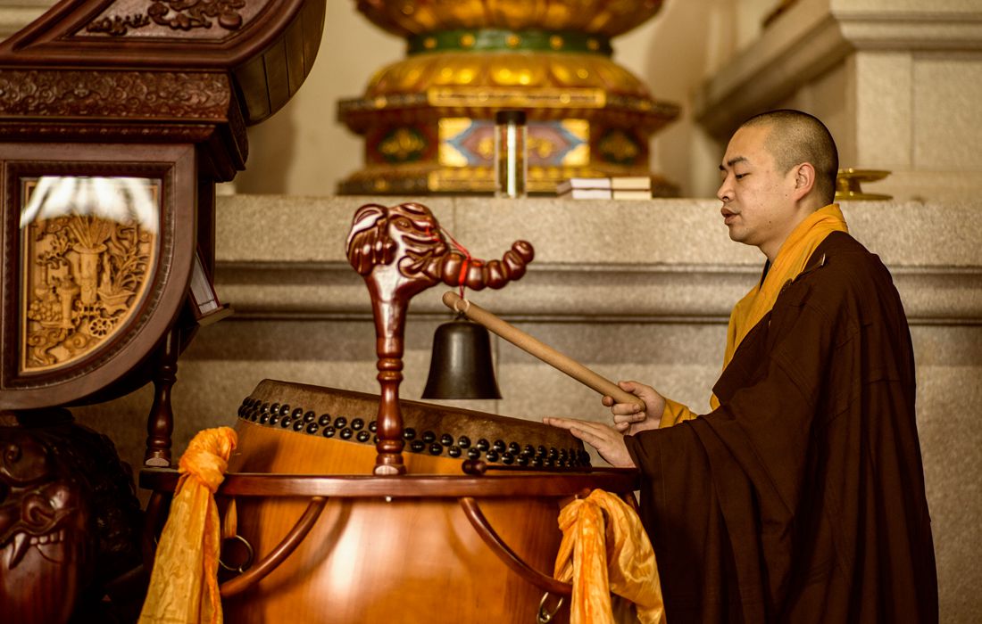 Western Shaolin Temple monks show off their kung fu skills - Global Times