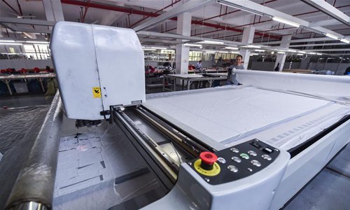 Automated garment manufacturing equipment introduced in Zhejiang, China ...