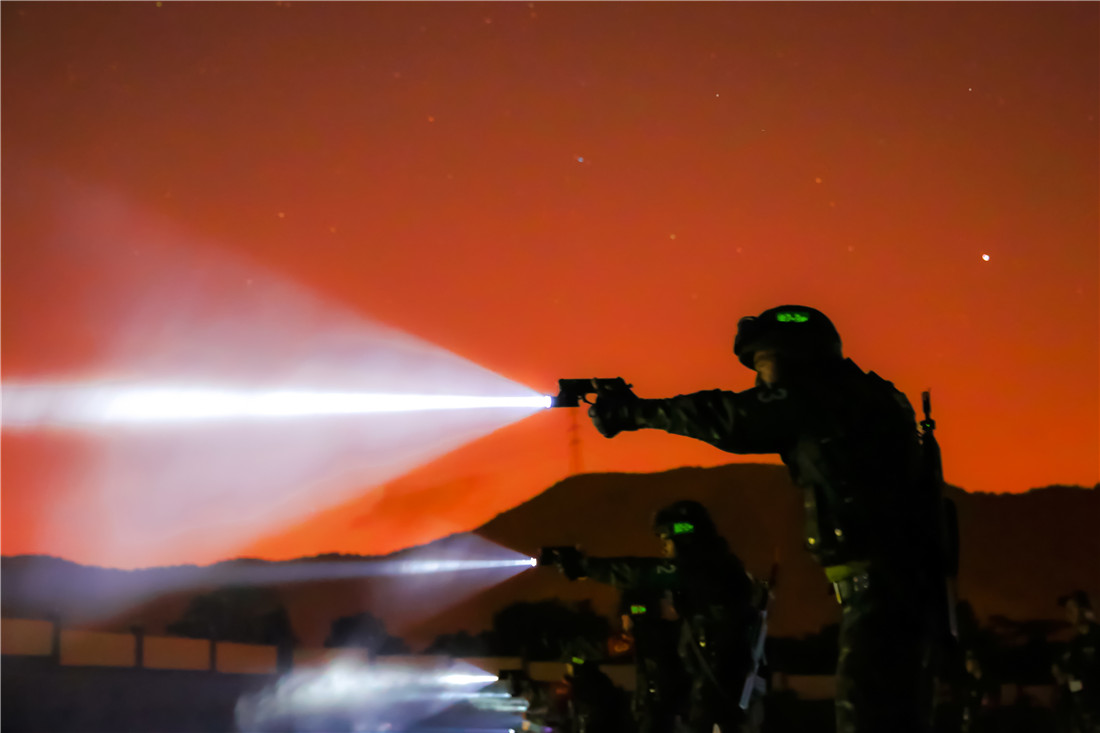 Zhejiang armed police conduct week-long intensive training - Global Times
