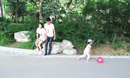 School or labor: Hangzhou father’s unique parenting approach wins ...