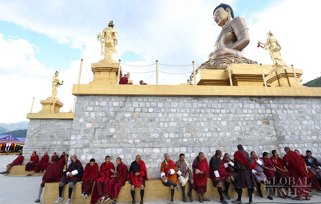 A peek at monks’ daily habits in Bhutan - Global Times