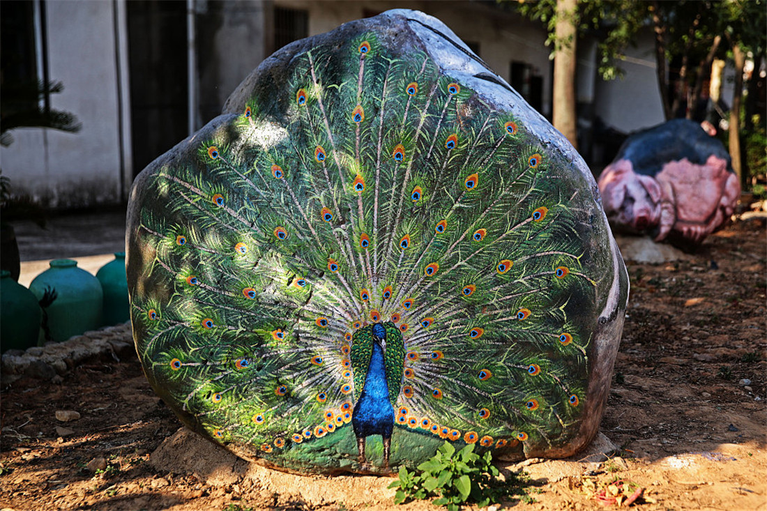Lifelike stone paintings in Zhejiang village - Global Times