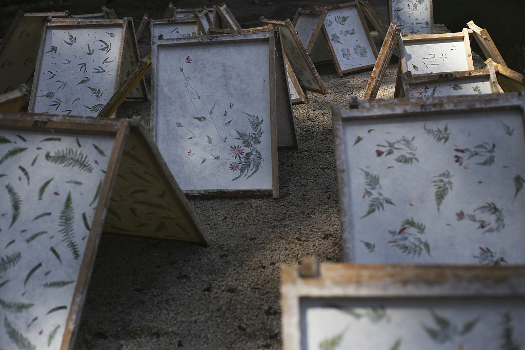 Chinese village preserves traditional papermaking - Global Times