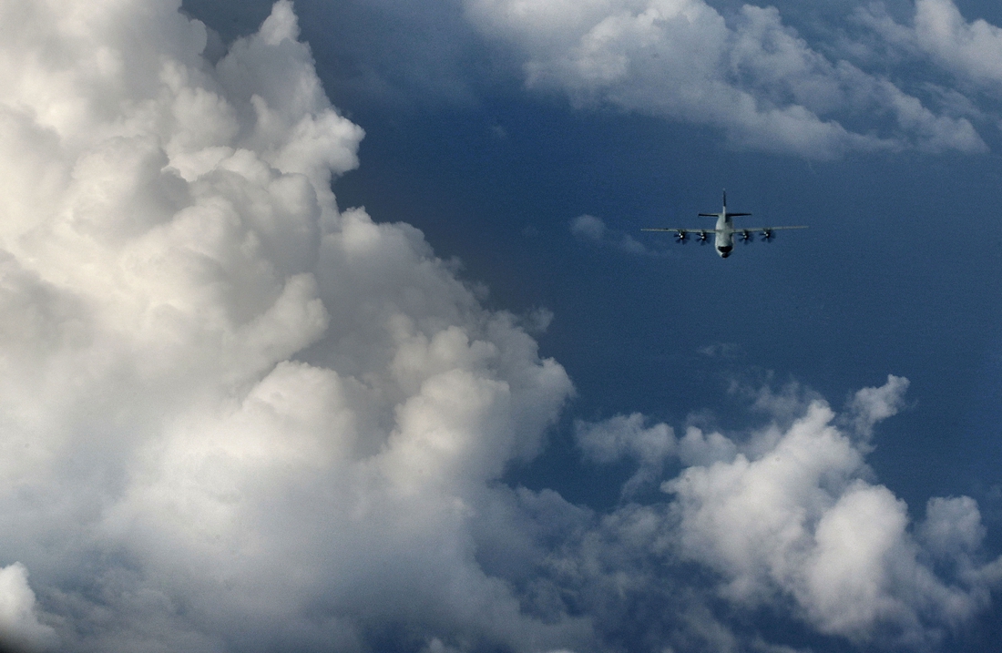 Y-9 transport aircraft in long-distance flight training - Global Times