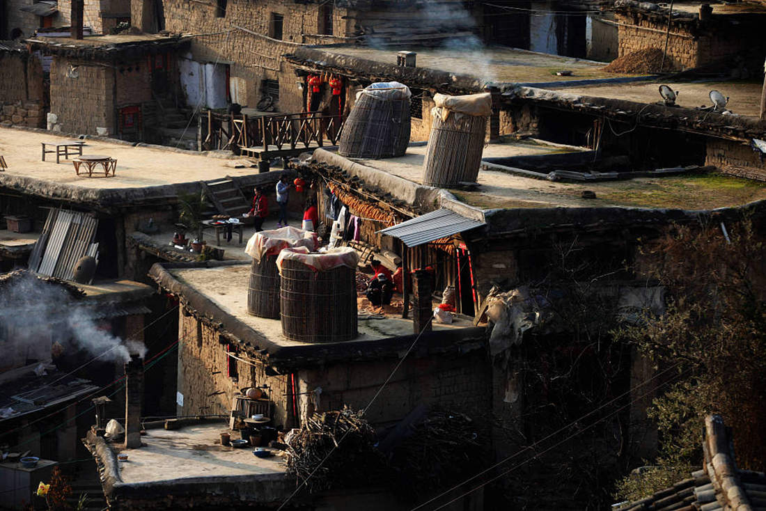 A village of shared roofs: the tuzhang dwellings of Yunnan Province ...