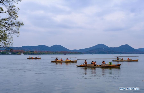 Winter scenery of West Lake scenic spot in Hangzhou, E China's Zhejiang ...