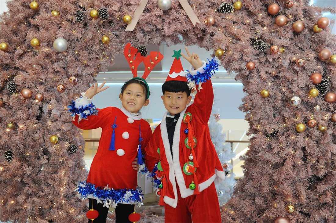 China Customs Christmas