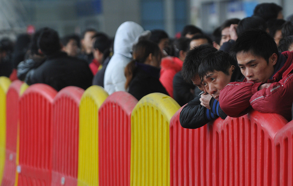 Human waves: past scenes from China’s Spring Festival rush - Global Times