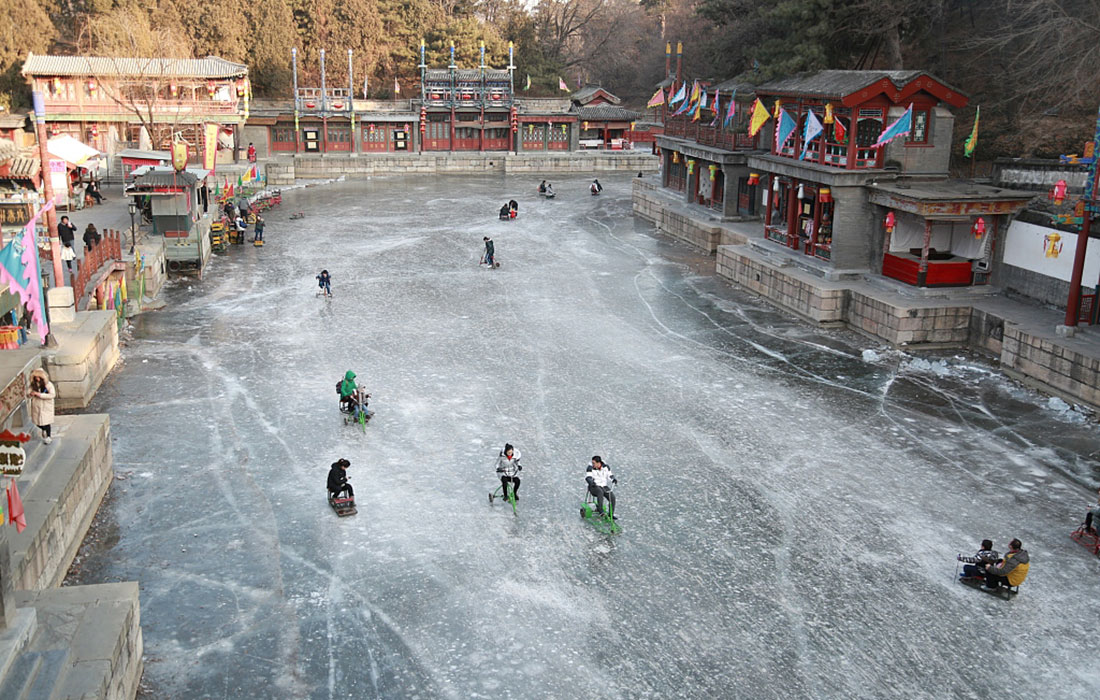 Ice skating at Beijing’s Summer Palace - Global Times