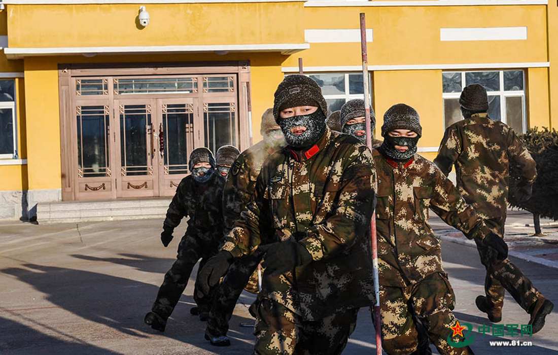 Frontier soldiers carry out winter training in -37℃ - Global Times