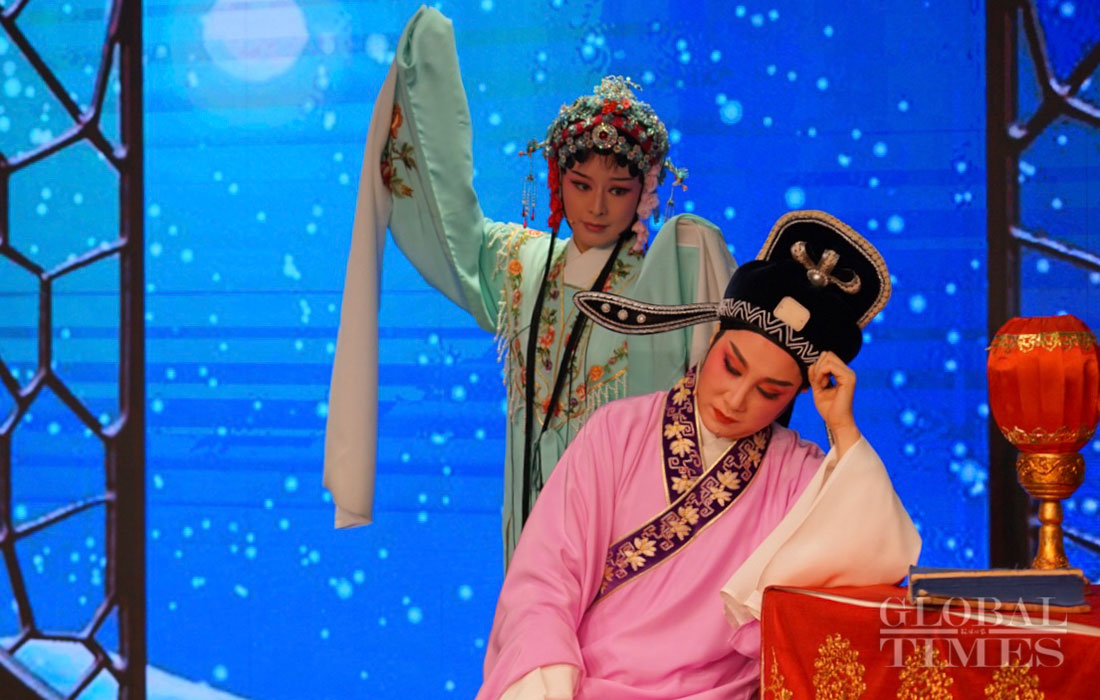 Young professional Yueju Opera artists perform at Shanghai Great World ...