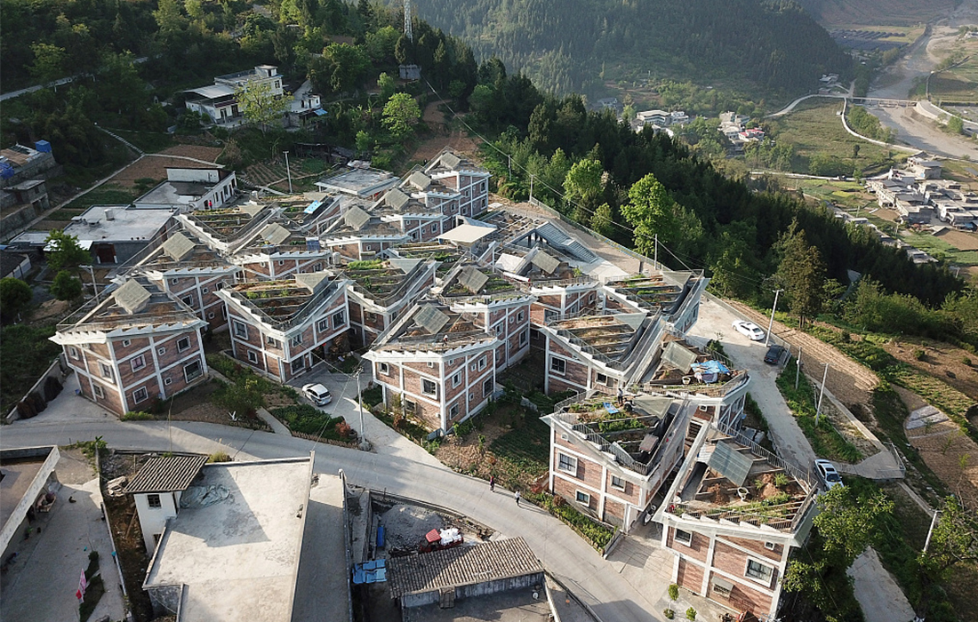 Rehabilitated Chinese village makes ‘Dezeen’s top 10 houses of 2017 ...