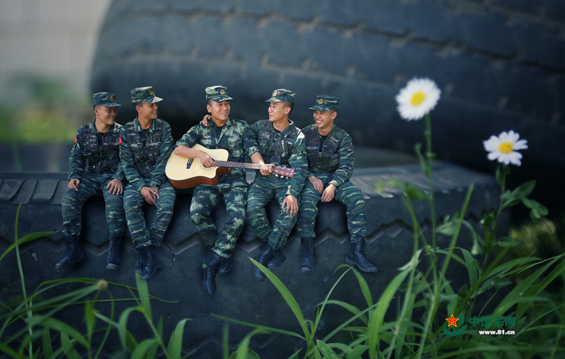 Soldiers take creative photos to commemorate their soon-to-be-finished ...