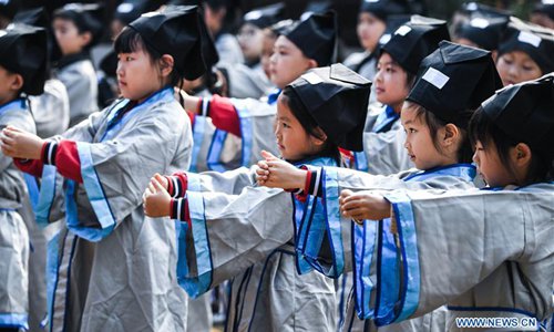 Pupils learn traditional Chinese culture at school in Zhejiang - Global ...