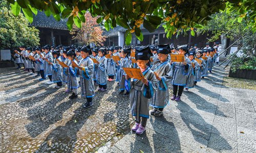 Pupils learn traditional Chinese culture at school in Zhejiang - Global ...