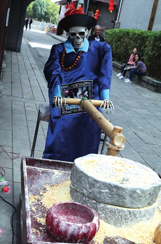 As Halloween grows more popular in China, many youngsters are combing ...