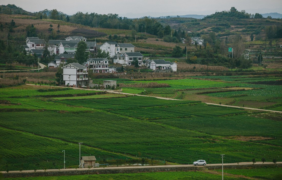 Impoverished village shakes off poverty in SW China - Global Times
