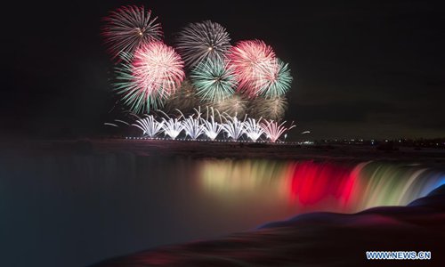 Cascades of Fire Int'l Fireworks Competition held in Canada - Global Times