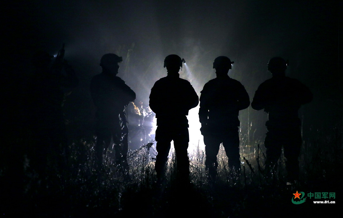 Armed police hold ”Hell Week” training in Xinjiang - Global Times