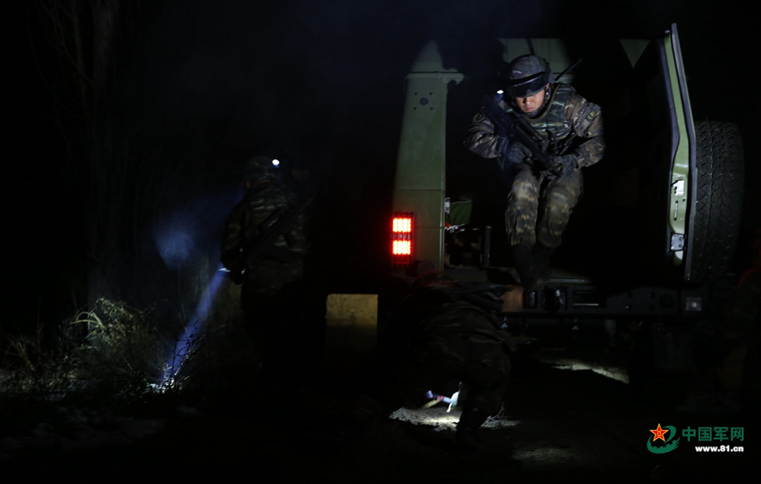 Armed police hold ”Hell Week” training in Xinjiang - Global Times