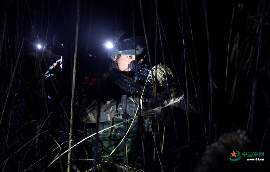 Armed police hold ”Hell Week” training in Xinjiang - Global Times