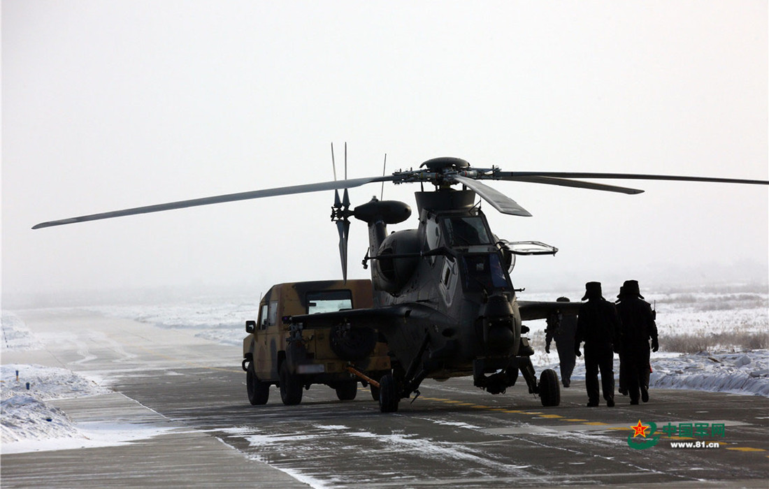 PLA Xinjiang troops kicks off exercises in snow - Global Times