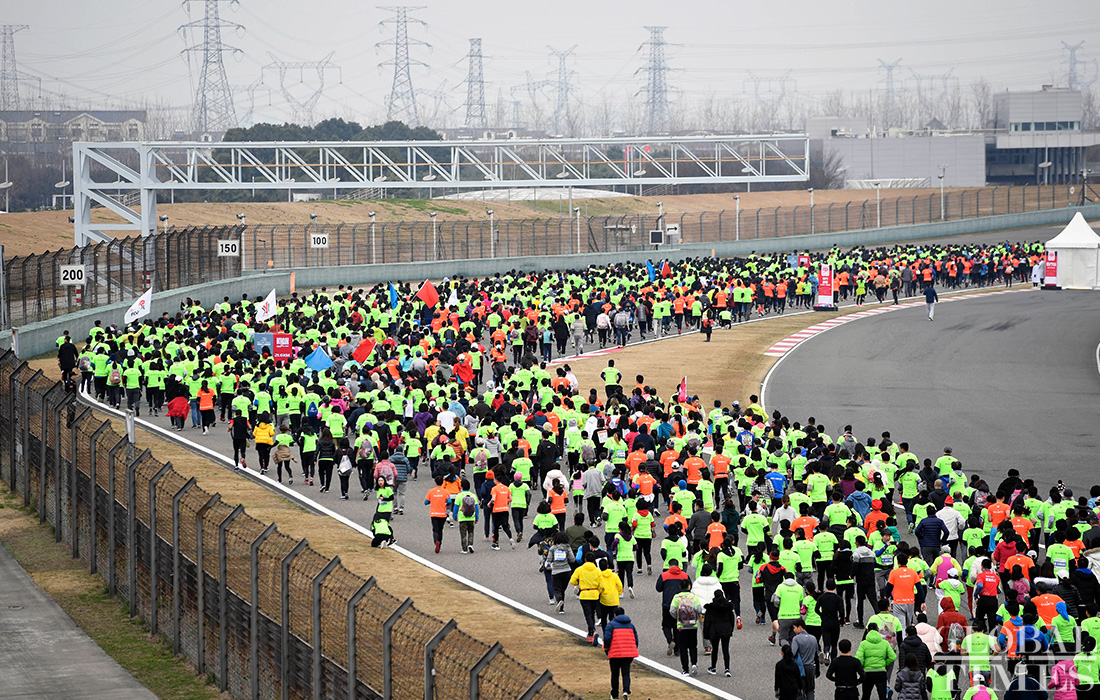 Runners kick start the New Year on Shanghai’s racing track - Global Times