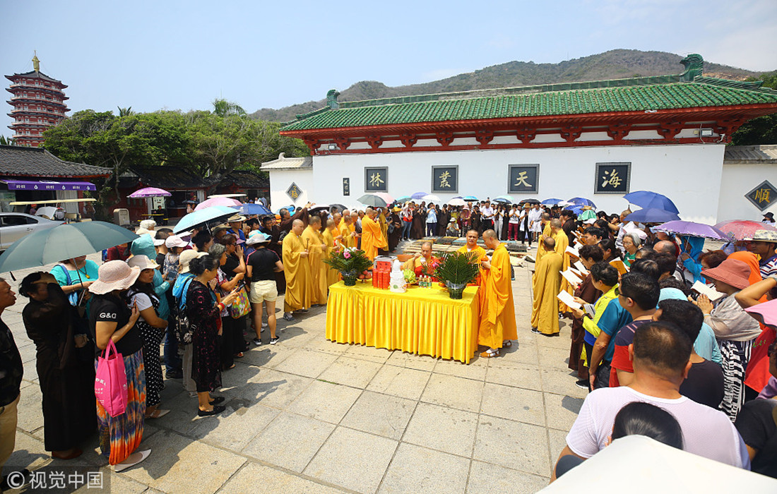 Prayers mark the birthday of Guanyin in South China - Global Times