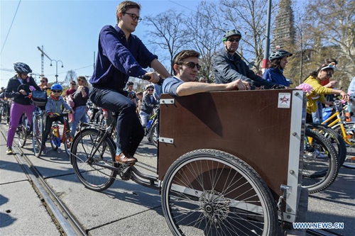 Bike carnival held in Vienna - Global Times