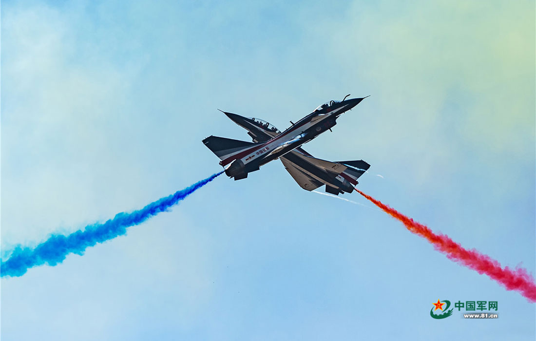 Chinese PLA Air Force August 1st aerobatic team performance - Global Times