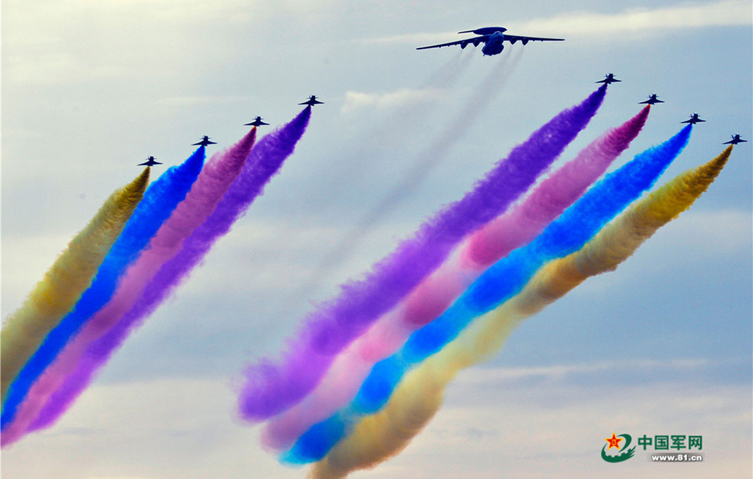 Chinese PLA Air Force August 1st aerobatic team performance - Global Times