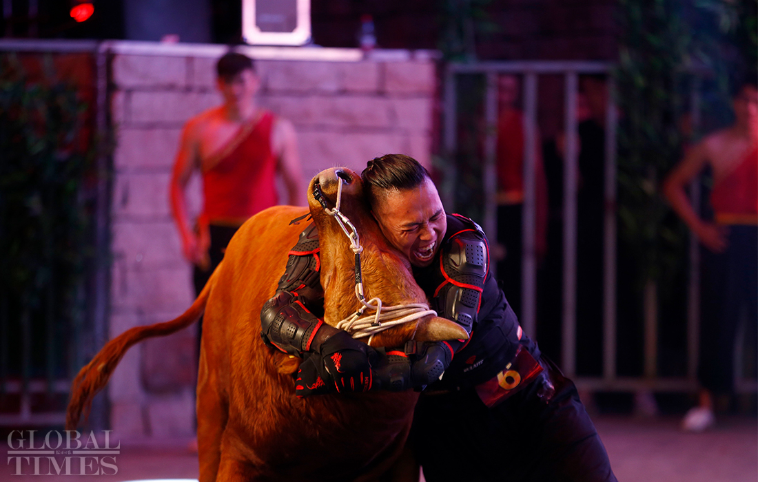 The 8th Chinese Bullwrestling Champions International Final Competition ...
