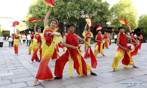 Inheritor of Lu'nan Flower Drum Dance in E China's Shandong - Global Times