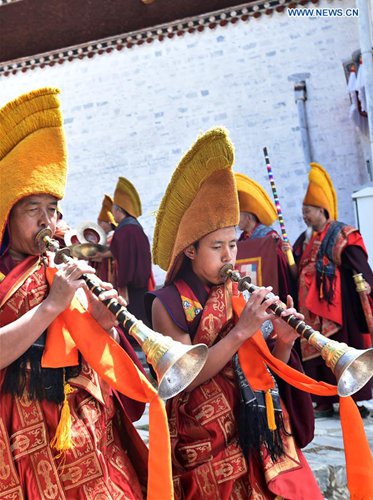 Thangka display ritual held at Tashilhunpo Monastery in Xigaze, China's ...