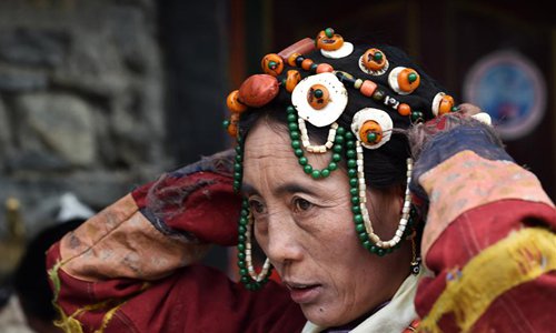 Traditional Burang clothes in SW China's Tibet - Global Times