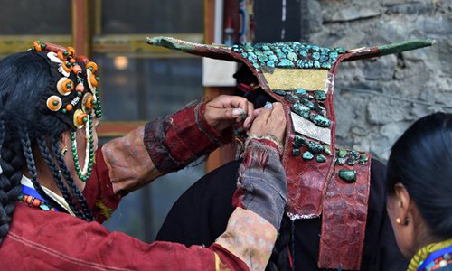Traditional Burang clothes in SW China's Tibet - Global Times