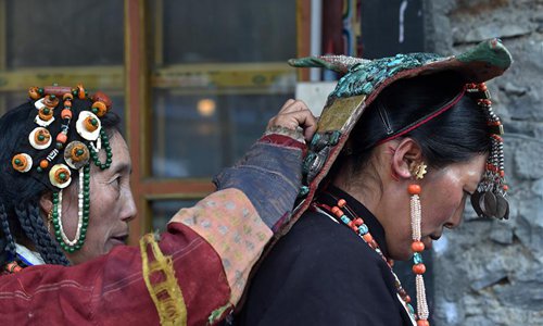 Traditional Burang clothes in SW China's Tibet - Global Times